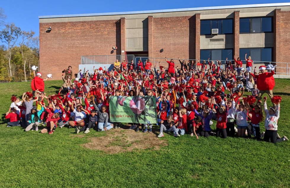 Students Take the 'Big Apple Crunch' in Support of Local Farming | East ...